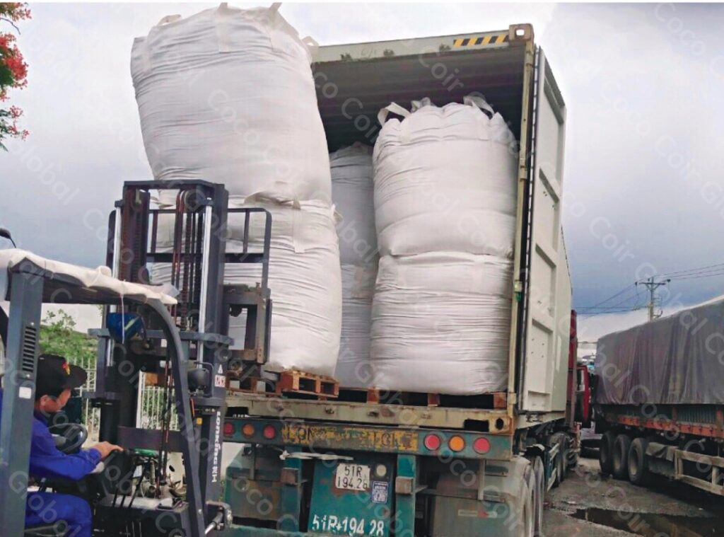 Coconut Coir Bulk & Coconut Coir Bulk 1800L/2000L