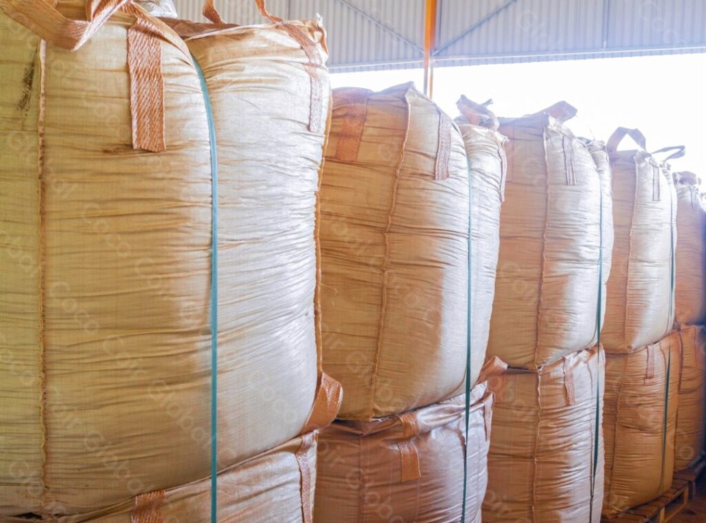 Coconut Coir Bulk & Coconut Coir Bulk 1800L/2000L
